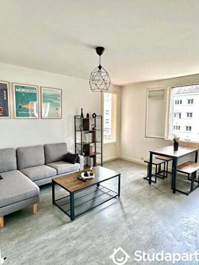 Appartement à louer - Centre, Angers - 1 pièce - 1 chambre