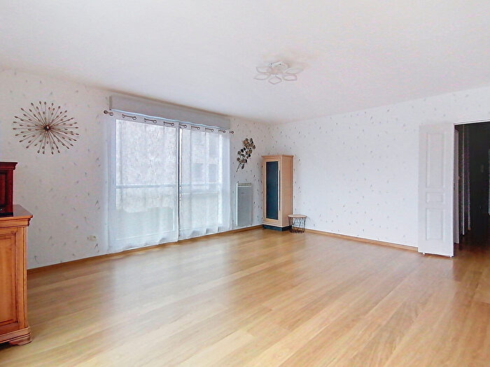 Appartement à vendre - Lucé, Centre-ville - 3 pièces - 2 chambres