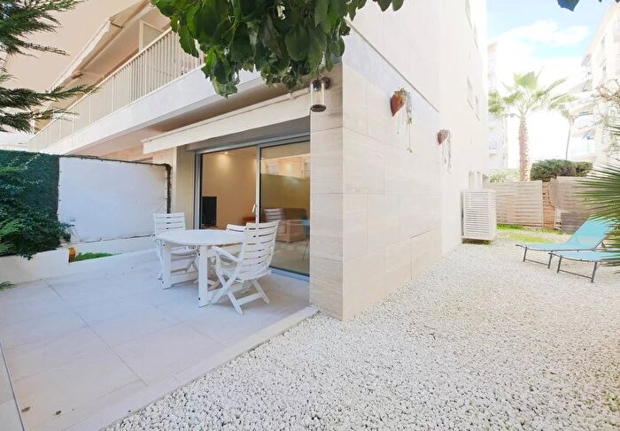 Appartement à vendre - Cannes, Pointe Croisette - 2 pièces - 1 chambre