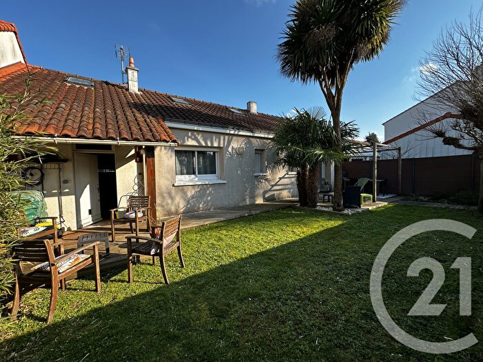 Maison à vendre - Saint-Sébastien-sur-Loire, Est - 5 pièces - 4 chambres