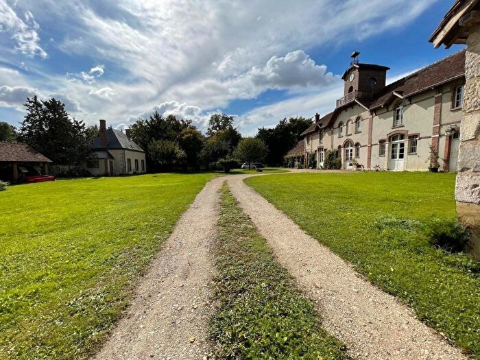 Maison à vendre - Chartres, Centre-ville - 11 pièces