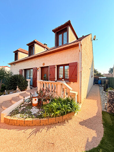 Maison à vendre - Viarmes - 7 pièces - 5 chambres