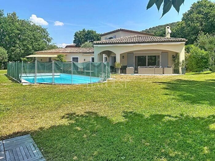 Maison 5 pièces à vendre à Peille
