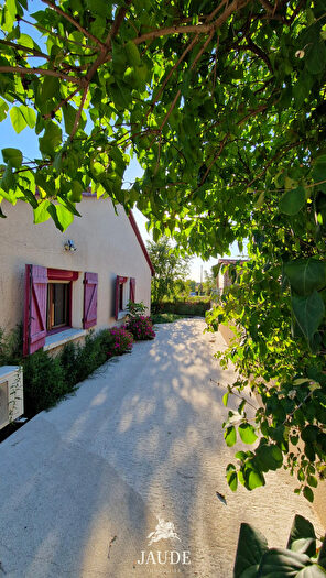 Maison 6 pièces à vendre à Riom, Les Charmettes, Le Champ d'Ojardias, Layat