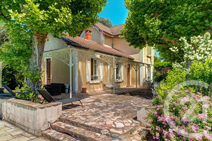 Maison 6 pièces à Saint-Didier-au-Mont-d'Or, à vendre