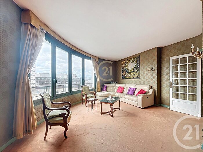 Appartement à vendre - Quartiers Centre, Colombier - 4 pièces - 2 chambres