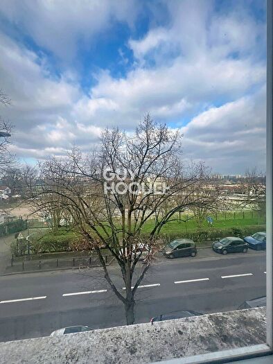 Appartement à louer - Buzenval, Garches - 2 pièces - 1 chambre