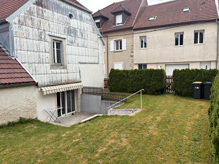 Vercel-Villedieu-le-Camp : Maison 6 pièces à vendre