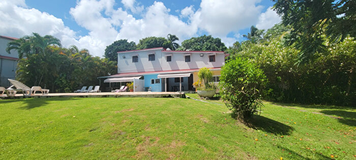 Maison à vendre - Petit-Bourg - 12 pièces - 8 chambres