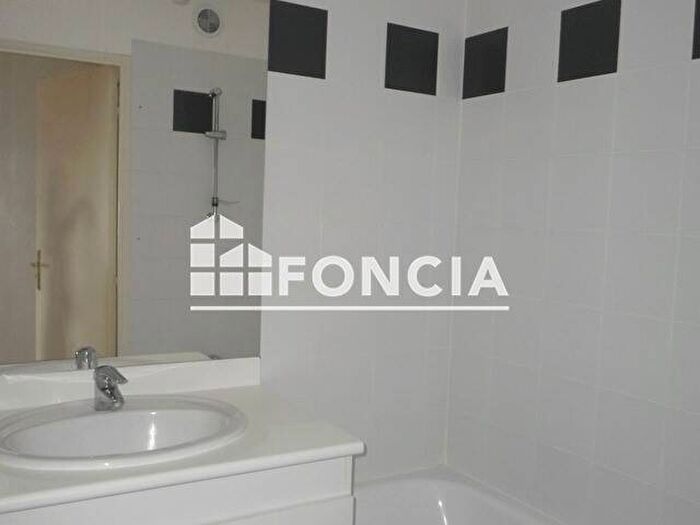 Appartement à louer - Koenigshoffen Ouest-Centre Est, Strasbourg - 3 pièces - 2 chambres