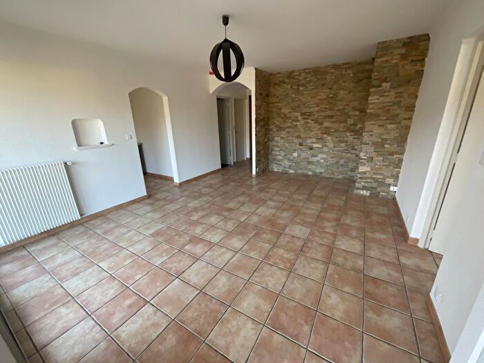 Appartement à louer - La Trinité - 4 pièces - 3 chambres