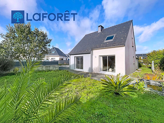 Maison à vendre - Plouhinec - 6 pièces - 4 chambres