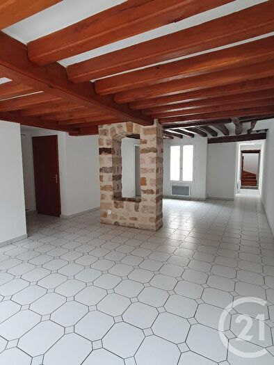 Appartement 5 pièces à Fontainebleau, Centre-ville, à louer