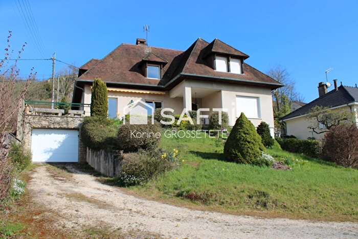 Maison à vendre - Montbard - 7 pièces - 5 chambres