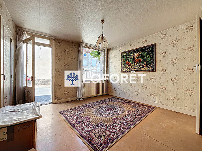 Maison à vendre - Nueil-les-Aubiers - 5 pièces - 3 chambres