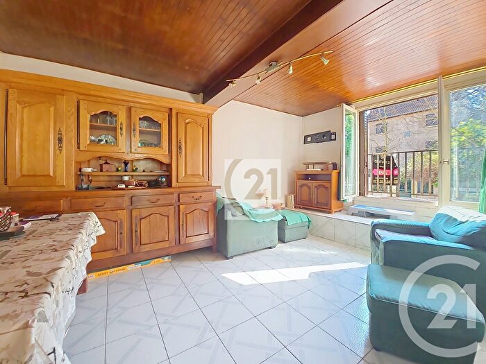 Maison 4 pièces à Ivry-sur-Seine, Parmentier, Marat, Robespierre, à vendre