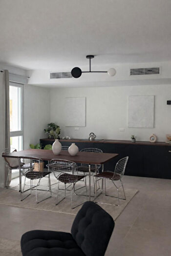 Appartement à vendre - Saint-Laurent-du-Var, Centre-ville, Rascas, Notre-Dame, Condamines - 4 pièces - 3 chambres