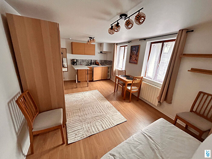 Appartement 1 pièce à Rouen, Vieux Marché, Cathédrale, à louer
