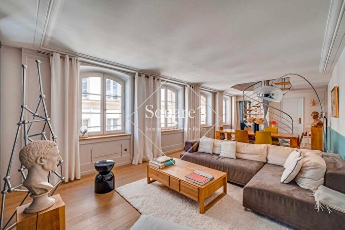 Paris 17ème, Porte de Clichy : Appartement 4 pièces à vendre