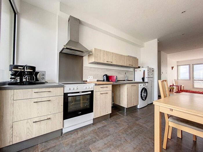 Appartement 4 pièces à Lyon 8ème, Laënnec, Mermoz, à louer