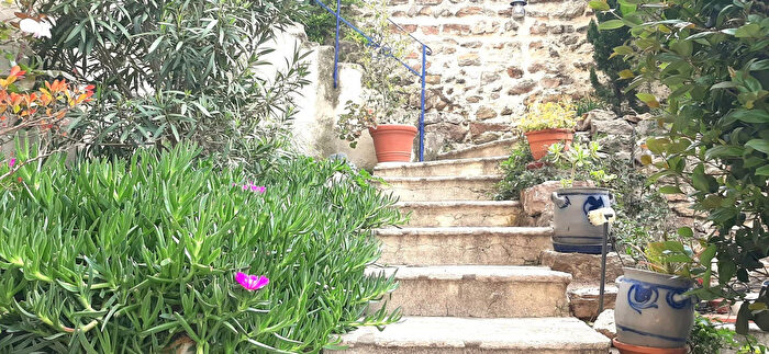 Maison à vendre - Neffiès - 13 pièces - 2 chambres