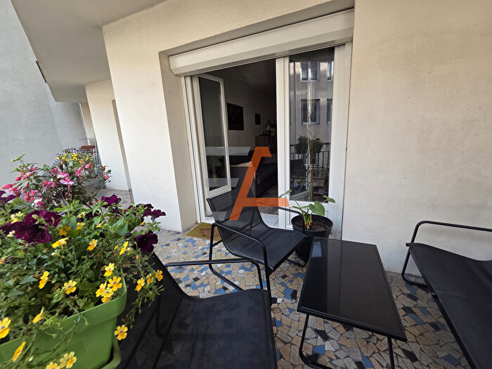 Saint-Étienne, Centre-ville, Peuple, Chavanelle : Appartement 3 pièces à vendre