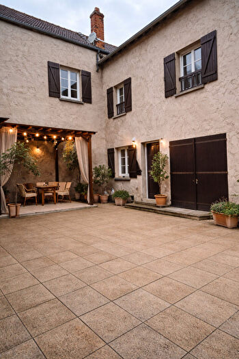 Maison à vendre - Mantes-la-Ville, Centre-ville - 5 pièces - 4 chambres