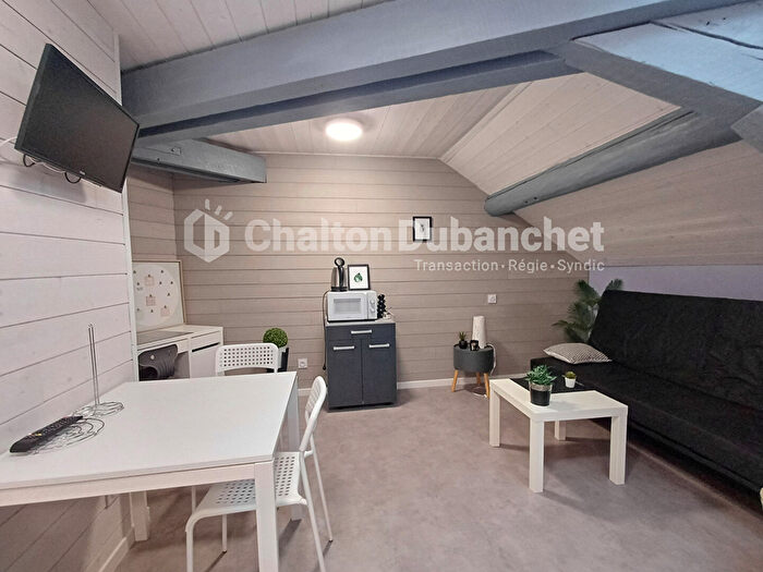 Appartement à louer - Roanne, Gare - 1 pièce