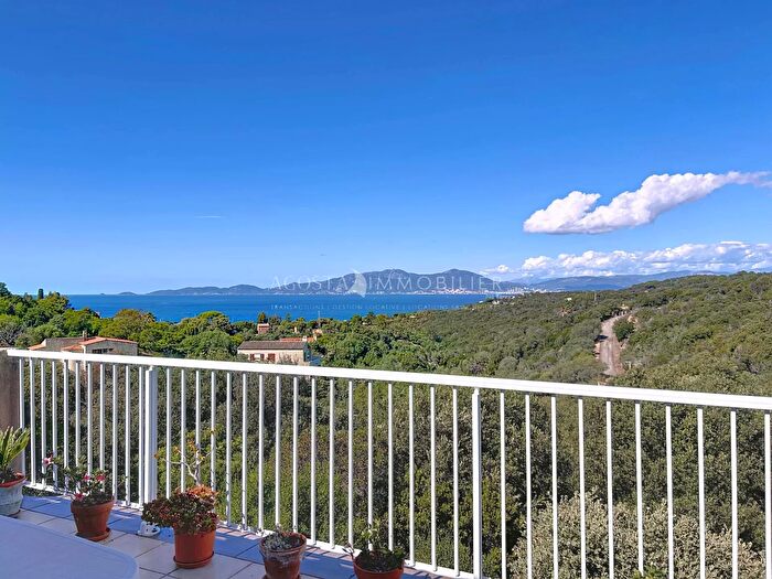 Maison à vendre - Coti-Chiavari - 4 pièces - 3 chambres