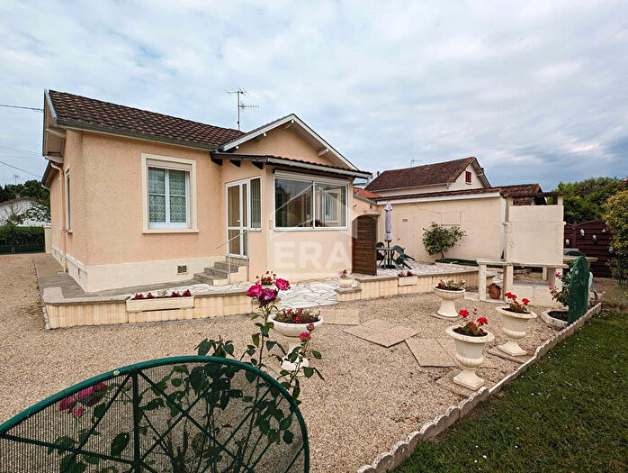 Maison à vendre - Montpon-Ménestérol - 4 pièces - 2 chambres