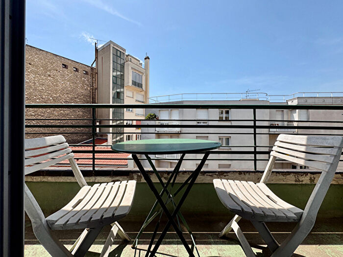 Appartement 2 pièces à Vanves, Centre Saint-Rémy, à vendre