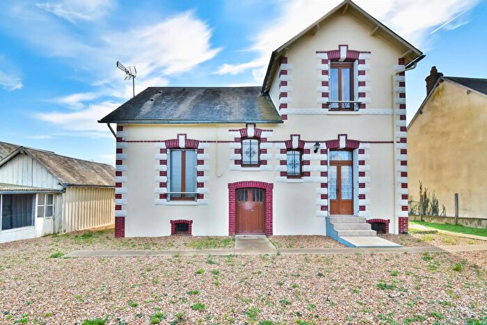 Maison à vendre - La Bazoche-Gouet - 4 pièces - 3 chambres