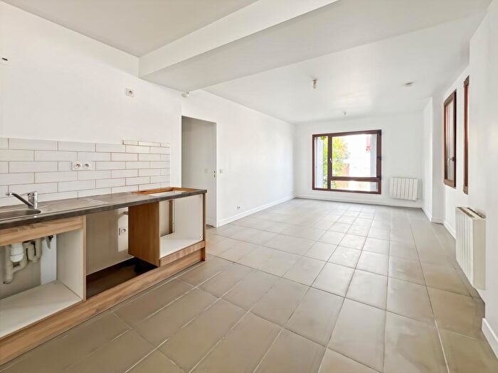 Appartement à vendre - Saint-Denis, Péri, Langevin, Stalingrad, Politzer - 3 pièces - 2 chambres