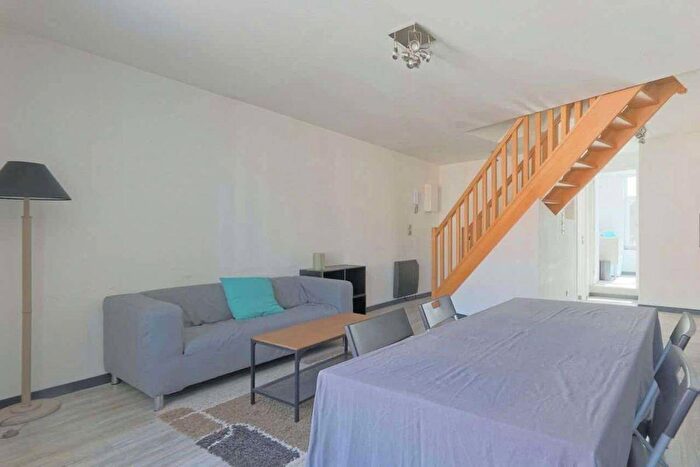 Appartement à louer - Wazemmes, Lille - 4 pièces - 3 chambres