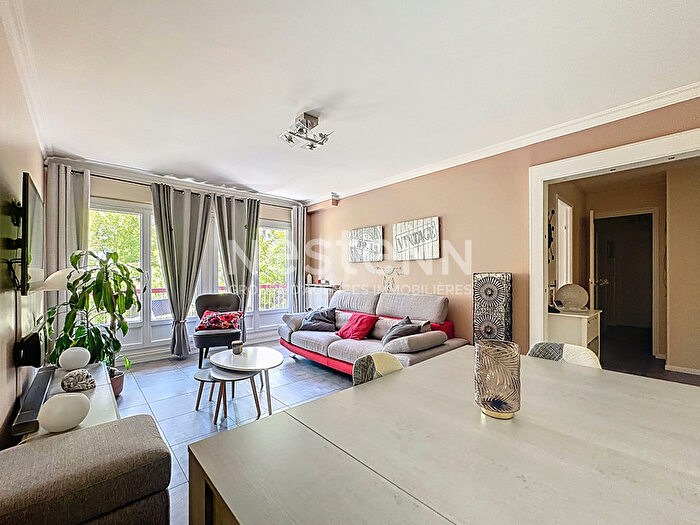 Appartement à vendre - Bron, Eglise - 4 pièces - 3 chambres