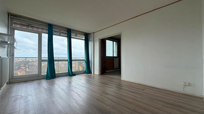 Appartement à vendre - Livry-Gargan, Centre-ville - 3 pièces - 2 chambres