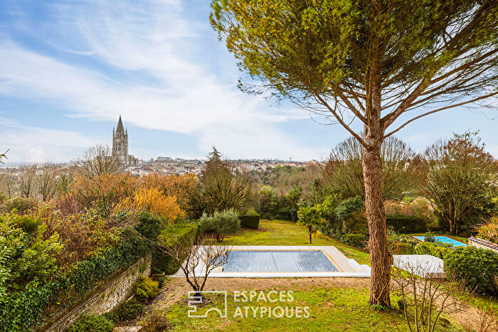 Maison à vendre - Saintes, Centre-ville - 8 pièces - 4 chambres