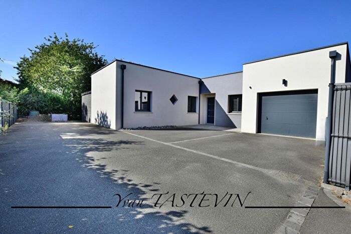 Maison 5 pièces à vendre à Neuville-sur-Sarthe