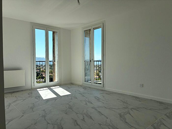 Appartement 3 pièces à Marseille 12ème, à louer