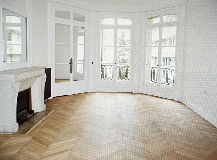 Appartement 6 pièces à louer à Paris 6ème