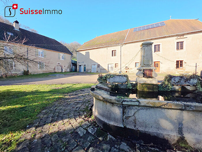 Maison à vendre - Vellechevreux-et-Courbenans - 7 pièces - 4 chambres