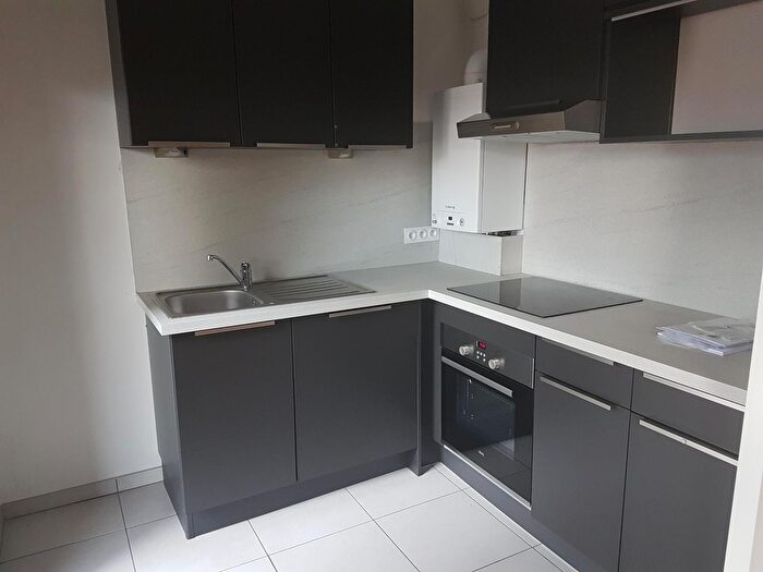 Appartement à louer - Clermont-Ferrand, Delille, Cathédrale, La Gare - 3 pièces - 2 chambres