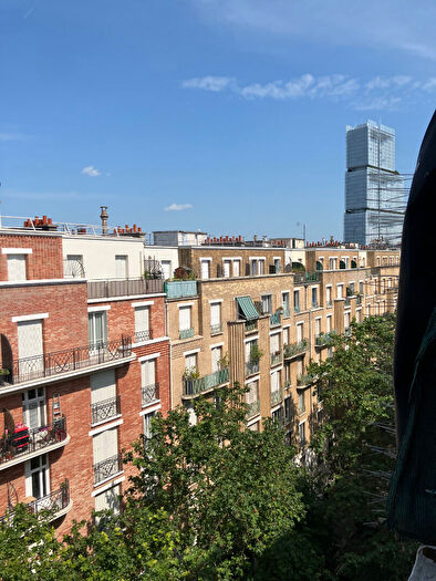 Clichy, Entrée de Ville : Appartement 1 pièce à vendre