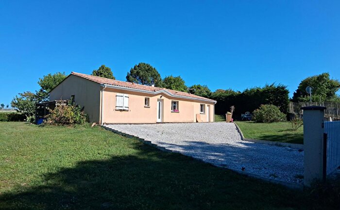 Maison à vendre - Laruscade - 5 pièces - 4 chambres