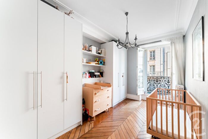 Appartement à vendre - Paris e , Montmartre, Sacré Coeur, Abbesses - 3 pièces - 2 chambres