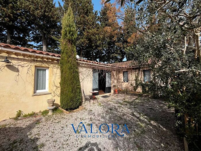 Maison à vendre - Eyragues - 5 pièces - 2 chambres