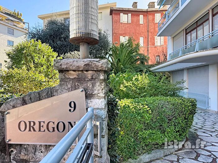 Appartement à vendre - Nice, Baumettes - 3 pièces - 2 chambres