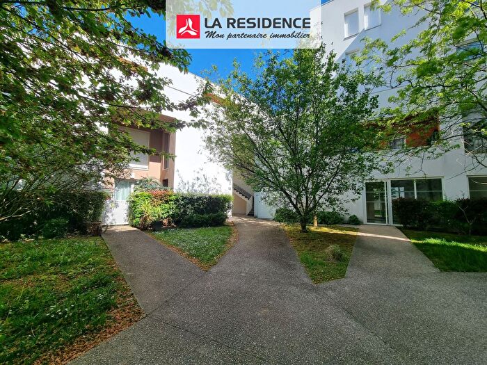 Appartement 3 pièces à vendre à Stains