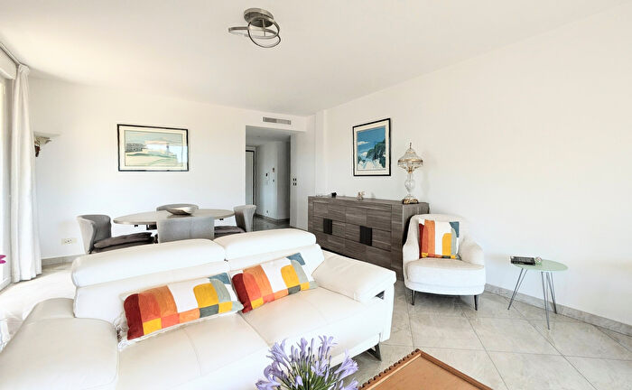 Antibes, Rabiac, Carriat, Les Semboules, Les Brusquets : Appartement 4 pièces à vendre