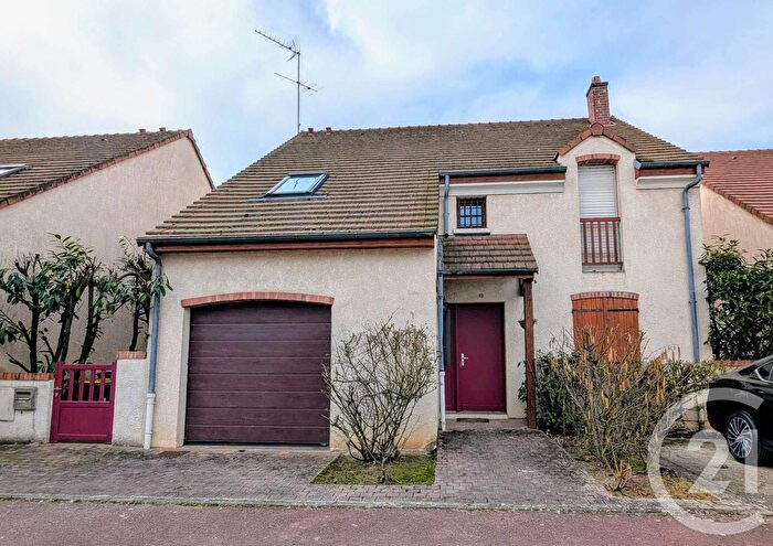 Maison à louer - Verneuil-sur-Seine, Centre-ville, Gare - 6 pièces - 4 chambres